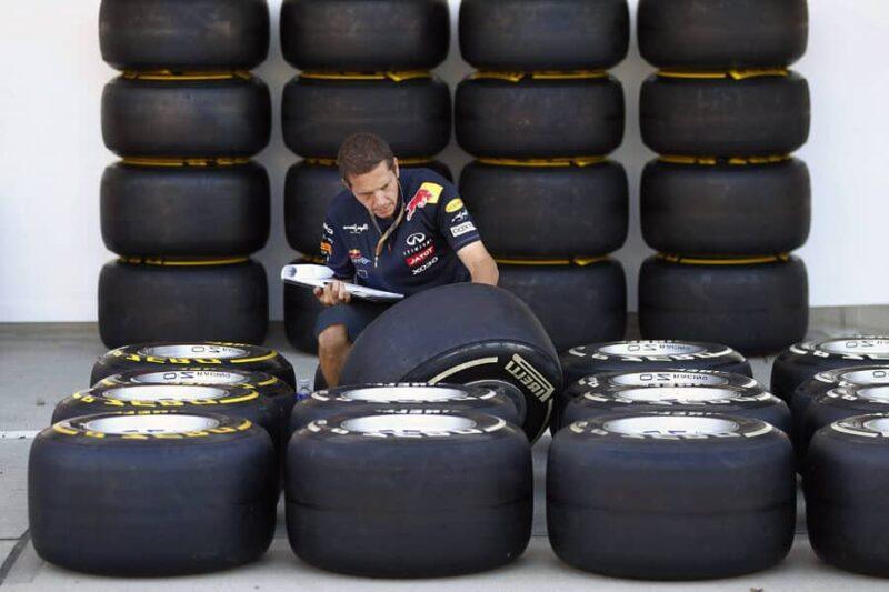 Why Are F1 Tires Shiny? - Las Motorsport